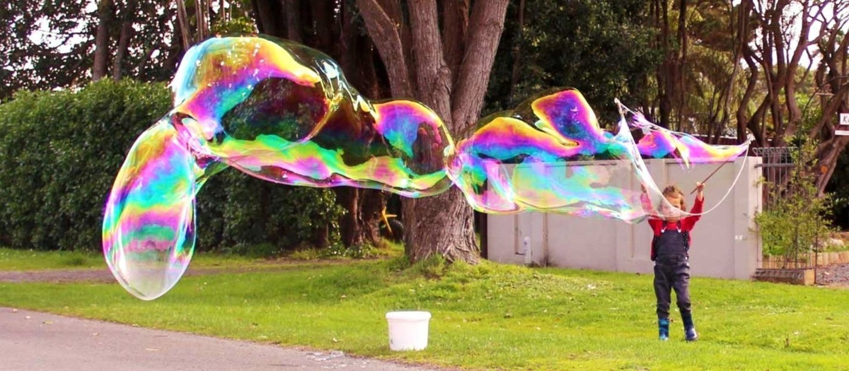 Discover the Magic of Giant Bubbles: Perfect Christmas Gift Ideas for Kids – Giant Bubbles by Tinka